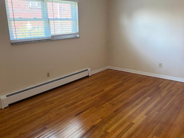 455 Fairview Ave # 3