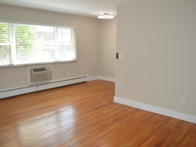 455 Fairview Ave # 9