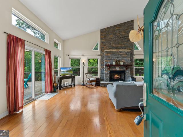 455 Holt Road