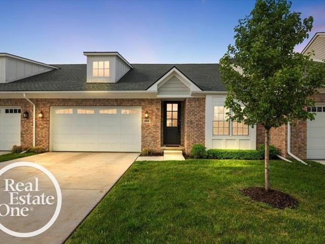 455 Heritage Pl Unit 12, Saint Clair Shores, MI 48080