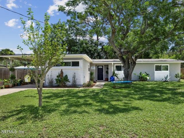 455 Irex Rd, Atlantic Beach, FL 32233