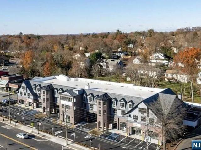455 Livingston Street # 212