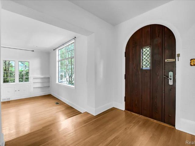 455 Linden Road