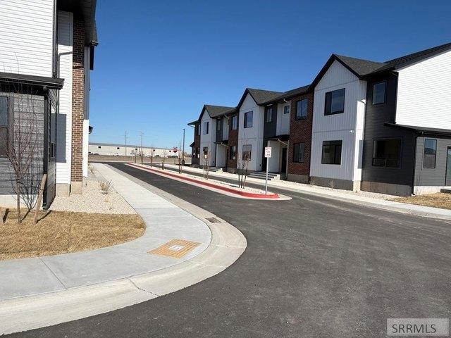 455 S Blue Spruce Ave Apt 115, Sugar City, ID 83448
