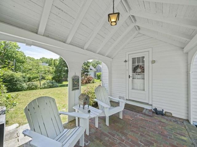 455 Shore Rd, Bourne, MA 02532