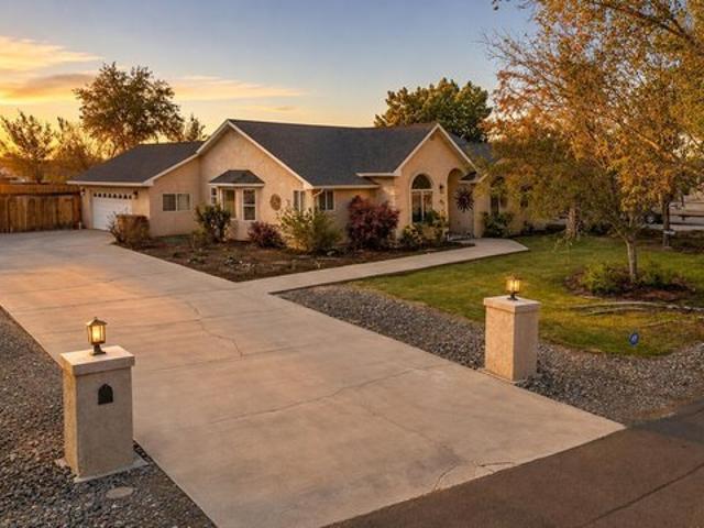 455 Sunrise Ter, Fallon, NV 89406