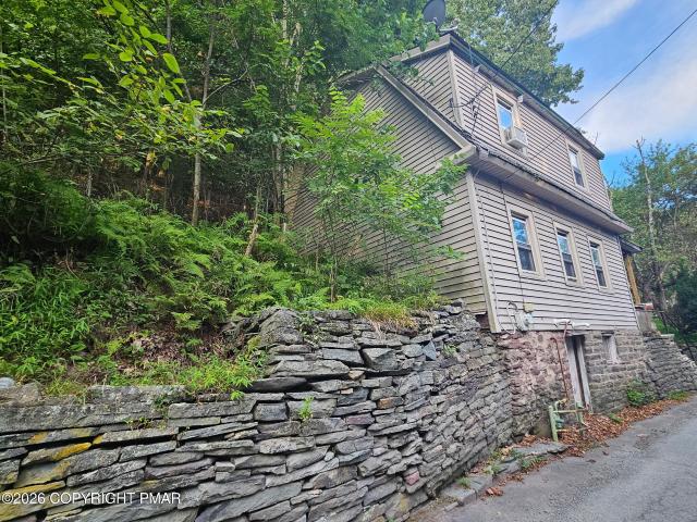 455 Riverside Drive