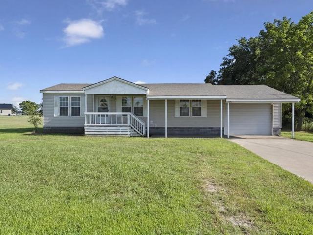 455 W 10th Ave, Welch, OK 74369