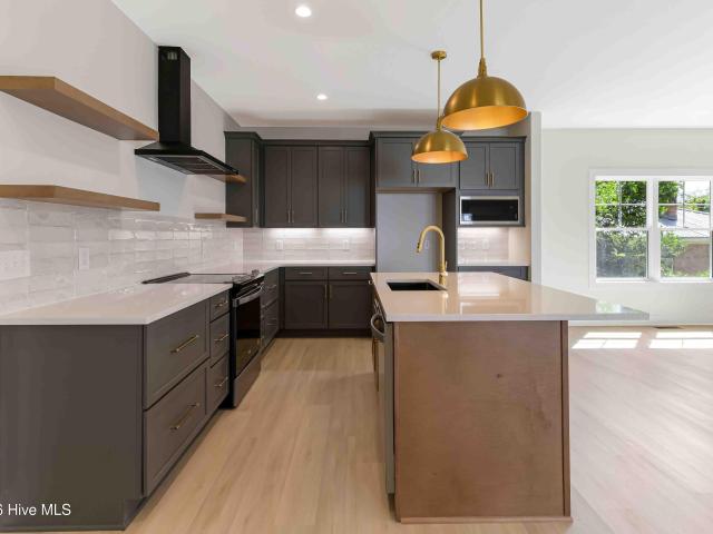 455 W New Hampshire Avenue