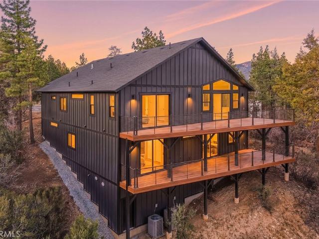 455 Tanglewood Dr, Big Bear City, CA 92314 | MLS #JT26077