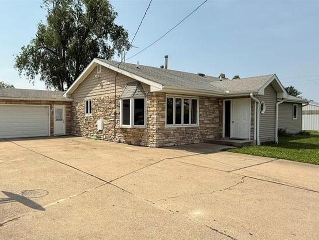 4564 NE 34th Court, Des Moines, IA 50317