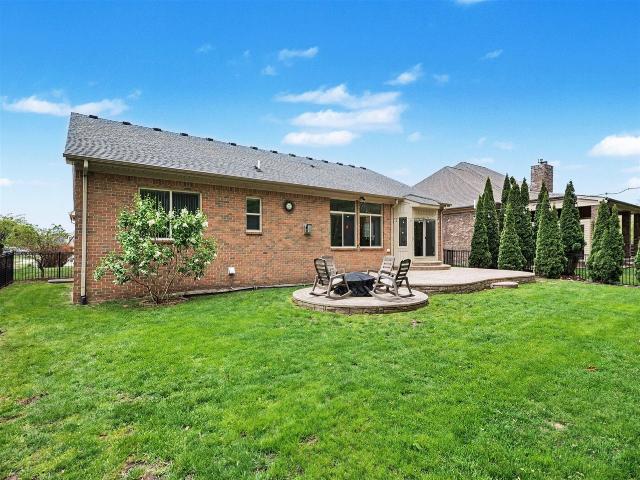 45654 Lookout Drive
