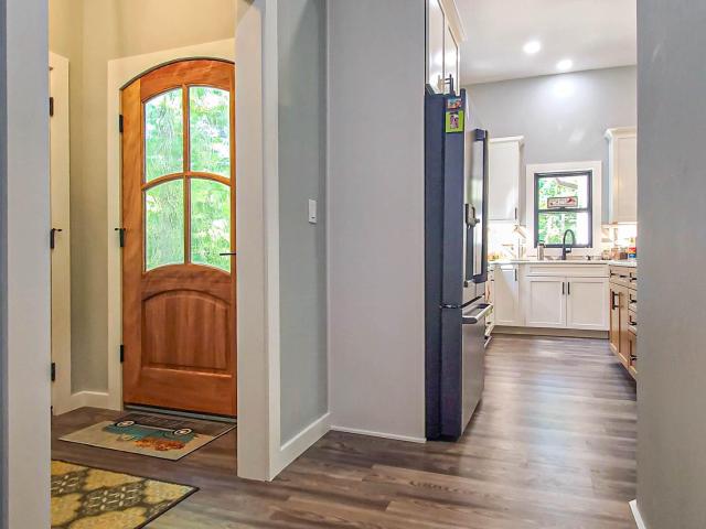 4565 Crooked Creek Way