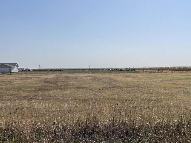 4565 th Rd, Gibbon, NE 68840