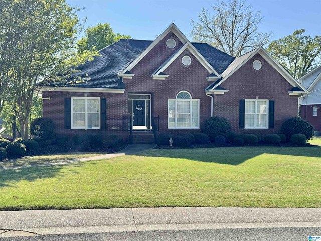 4567 Lenora Dr, Gardendale, AL 35071