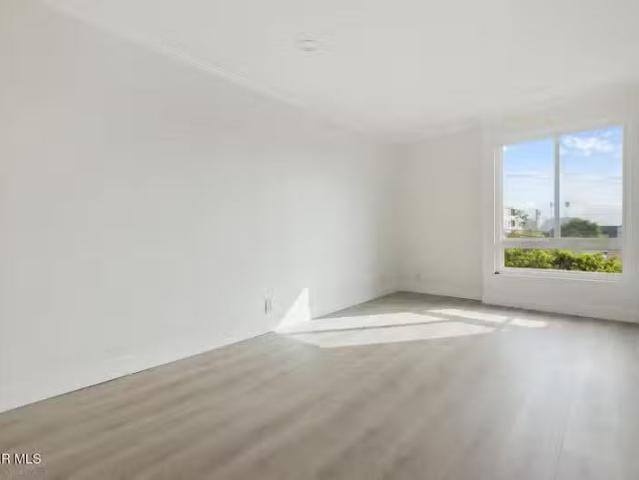 4567 Lexington Ave Condos in Los Angeles, CA