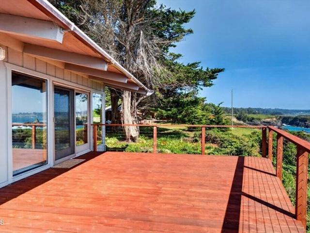45680 Cypress Dr, Mendocino, CA 95460