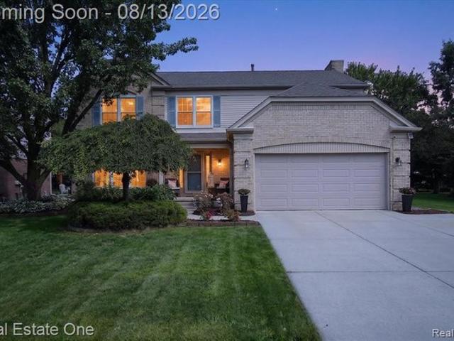 45680 Larchmont Dr, Canton, MI 48187