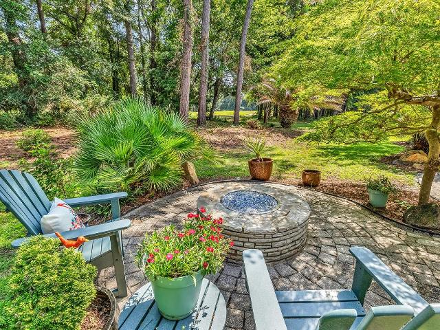 4568 Firethorne Dr