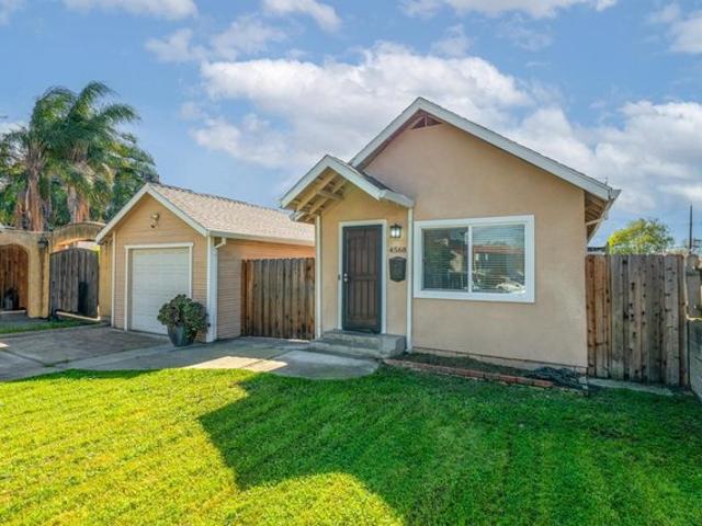 4568 9th Ave, Sacramento, CA 95820
