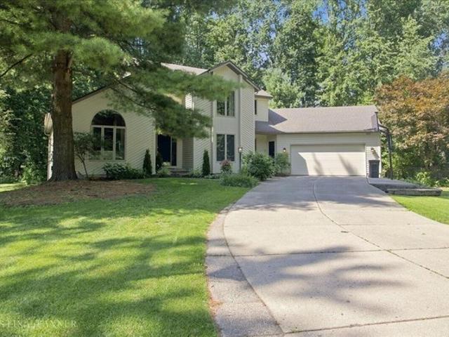 4569 Chandler Dr, Hudsonville, MI 49426
