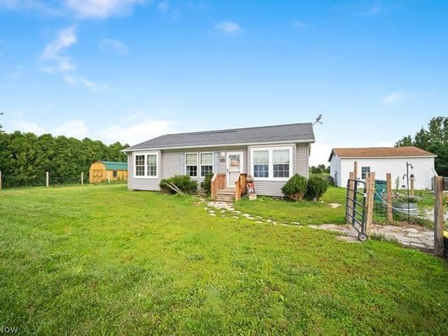 4569 W Oak Harbor Rd SE, Port Clinton, OH 43452