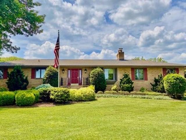 4560 Lawnvale Dr, Gainesville, VA 20155