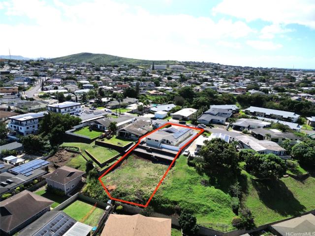 4560 Ukali St, Honolulu, HI 96818 | Compass