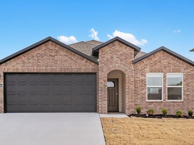 4560 W Triangle St, Fayetteville, AR 72704