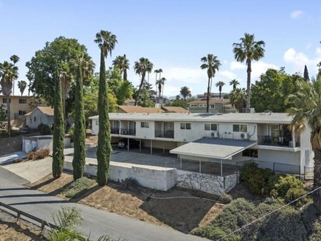 4561 Main St, Riverside, CA 92501