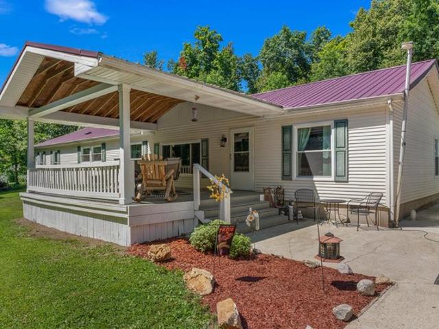 4561 Oak Glen Dr, Camden, MI 49232
