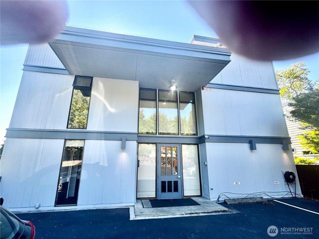 4561 Lake Washington Blvd NE, Unit 203, Kirkland, WA 98033 | MLS #2466