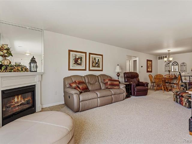 45623 Gable Drive
