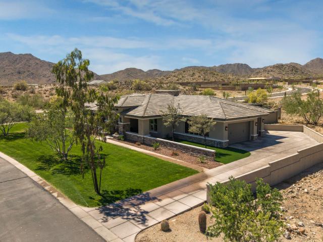 4562 N Chelsea Dr, Buckeye, AZ 85396 | MLS #7006 | Compass