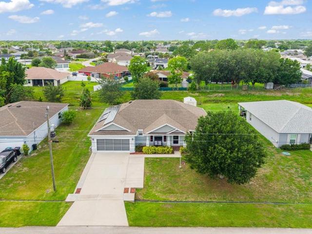 4562 SW Bradbury St, Port Saint Lucie, FL 34953