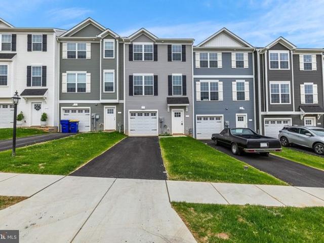 456 Bradford Dr, Red Lion, PA 17356