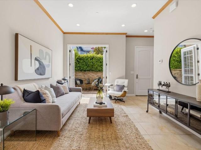 456 Gabilan St Apt 3, Los Altos, CA 94022