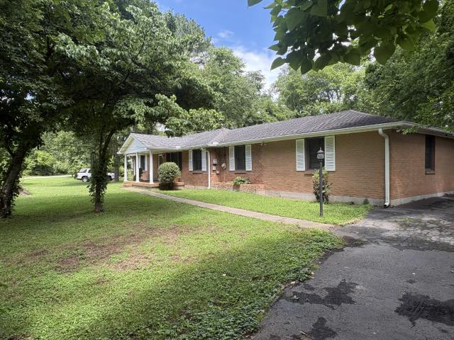 456 Ewing Ln