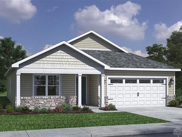 456 Hollywood Blvd, Xenia, OH 45385