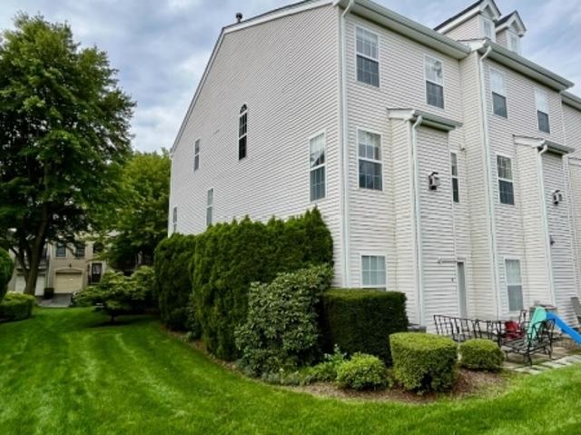 456 Hartford Dr