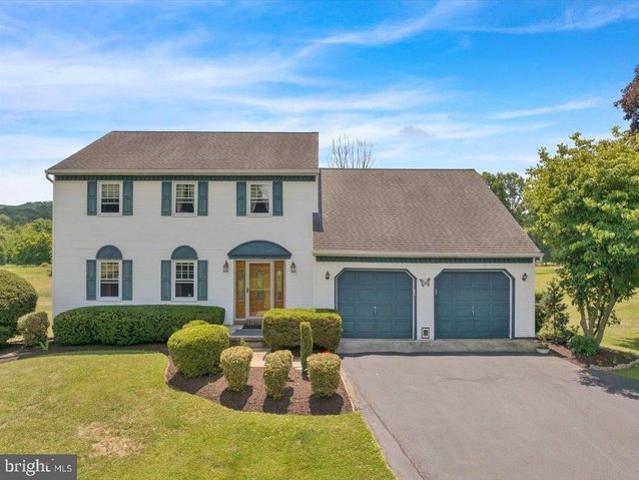 456 Mountain Home Rd, Reading, PA 19608