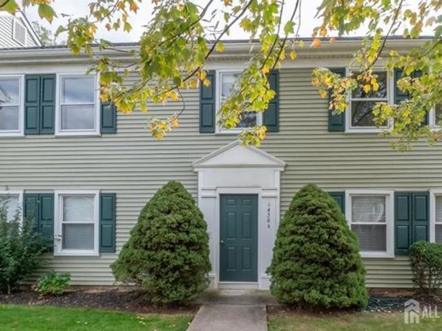 456 N Roxbury Ln, Monroe, NJ 08831