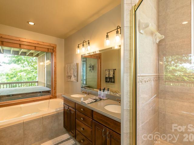 456 Spring House Dr, Burnsville, NC 28714 | MLS #4375