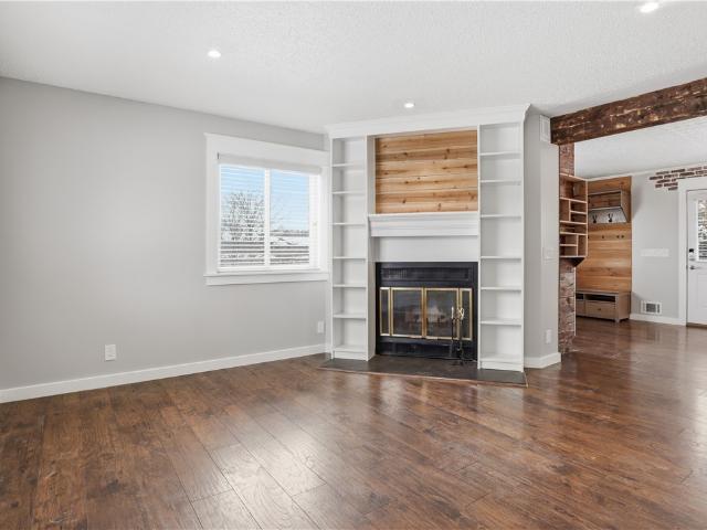 456 Surrey Hill