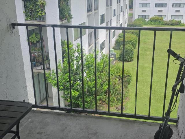 456 Racine Drive # Unit D304