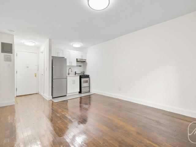 456 W 22nd Street 1B