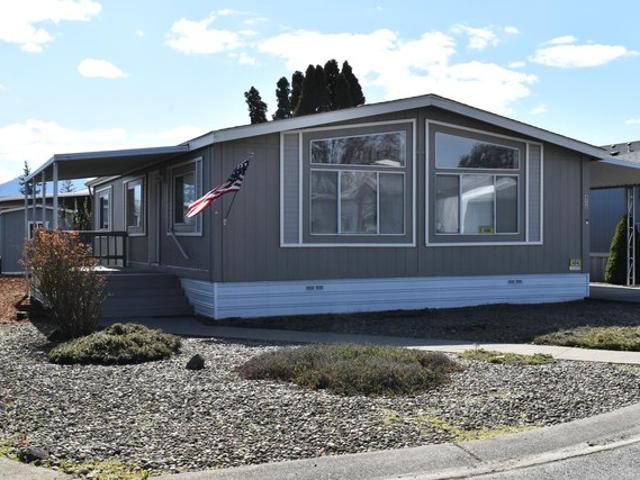 456 Whispering Willow Dr, Grants Pass, OR 97527