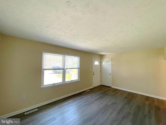 45743 Dee Court