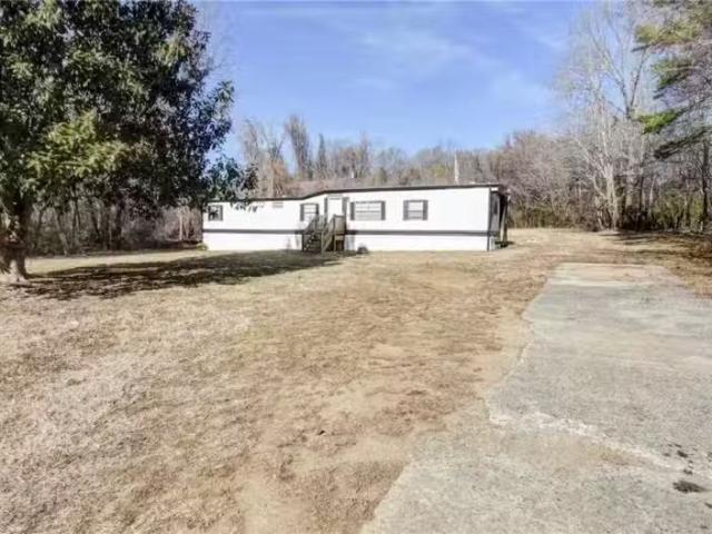 4574 Calhoun Drive, Liberty, NC 27298