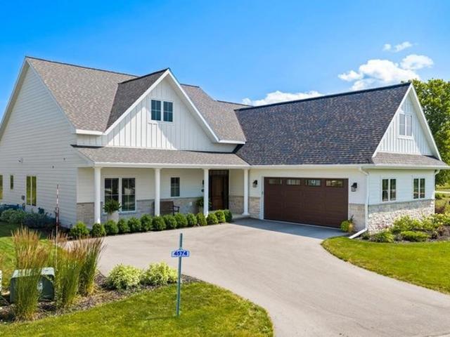 4574 Shinnecock Ct Unit 303, Egg Harbor, WI 54209